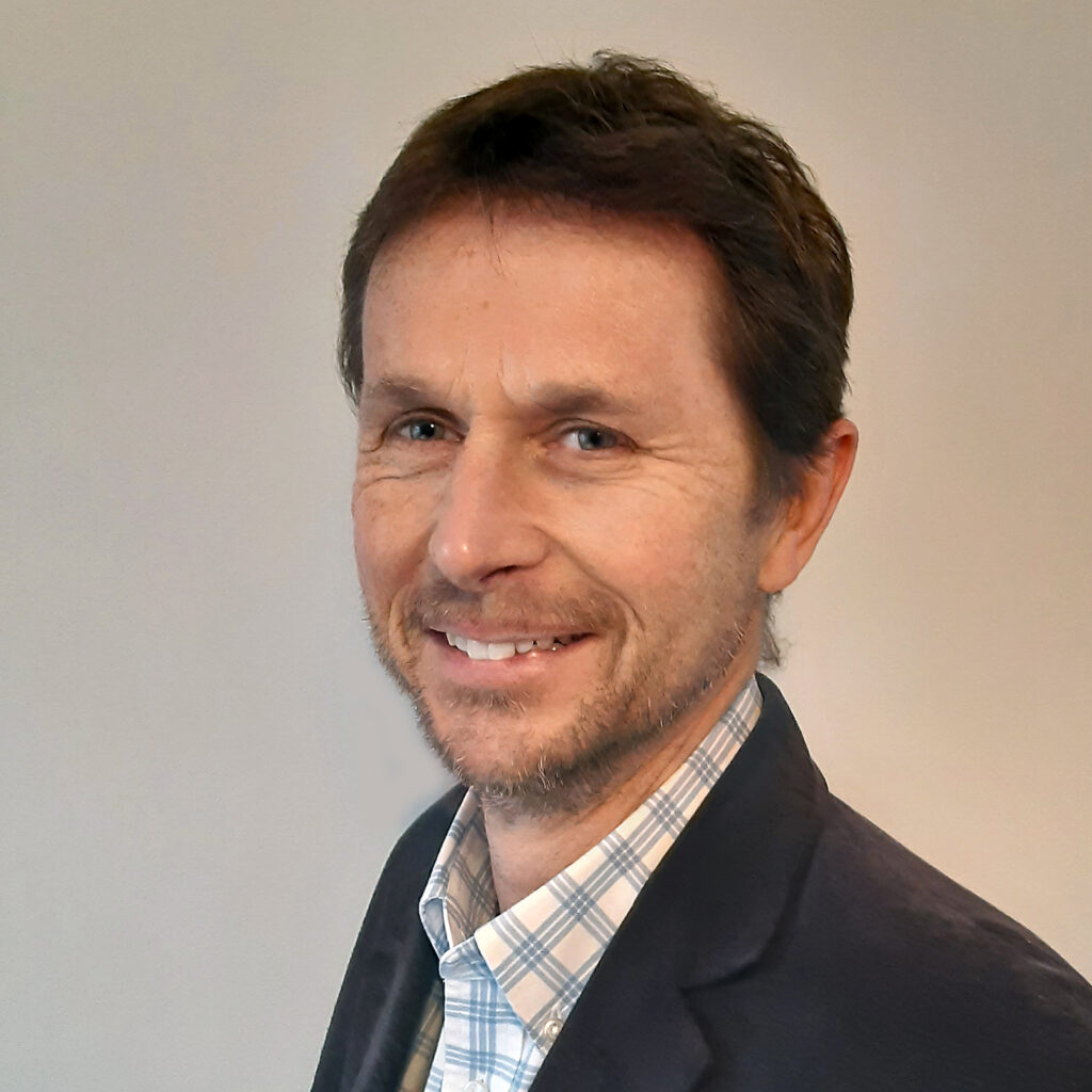 About Us - Robert Stephens & Co